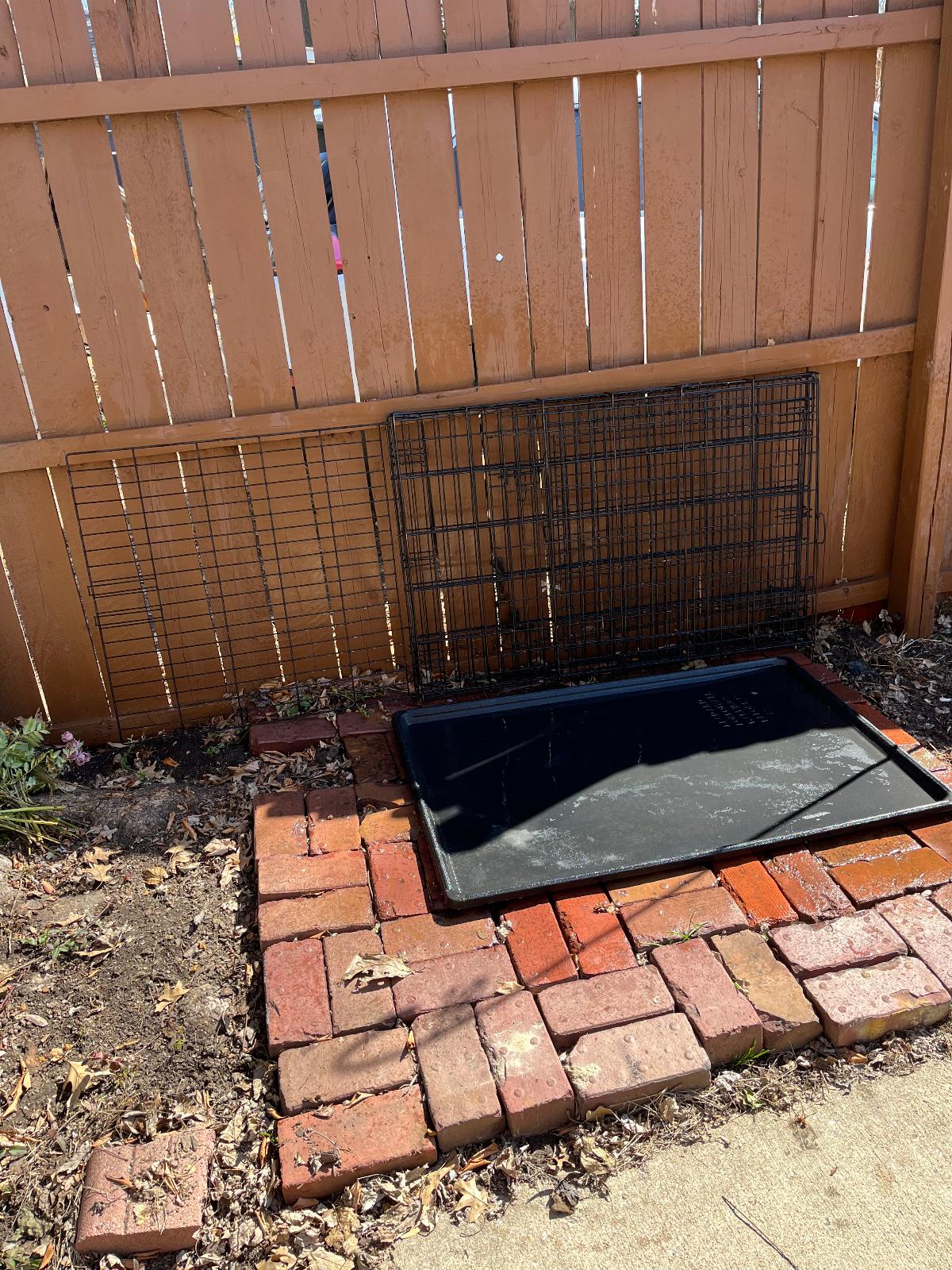 Large dog kennel $30 - Pets/Animals > Dogs - RiverBender.com