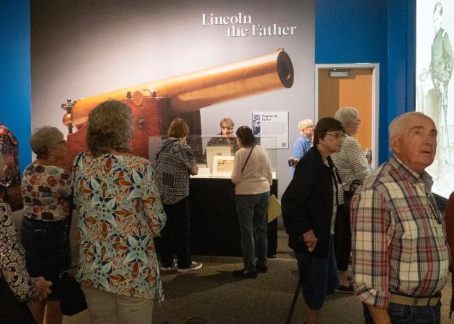 Lincoln Presidential Library’s New Book And Exhibit Tell The Lincoln ...