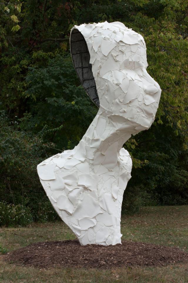 Sculptures accent a stroll through SIUE | RiverBender.com