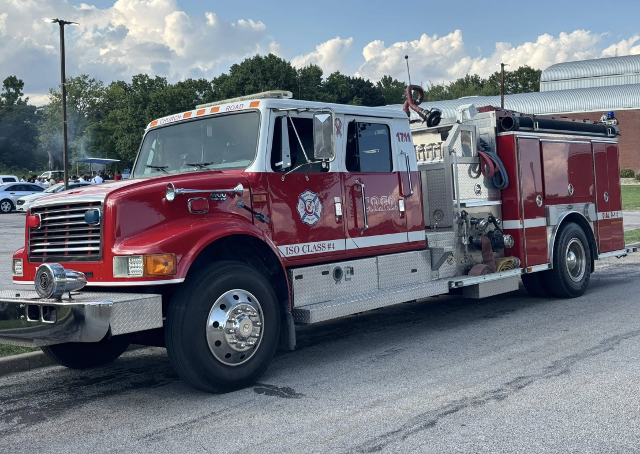 Large Fire Engulfs Vacant Strip Mall in Cahokia Heights | RiverBender.com