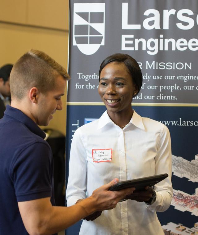 Area employers connect with SIUE students during October career fairs ...
