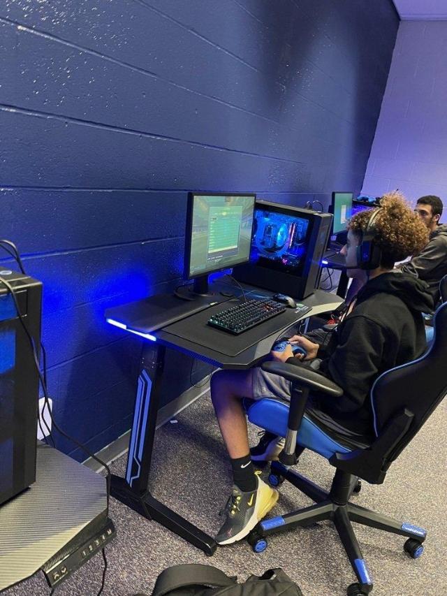 JCHS Launches Esports Room and Esports Team | RiverBender.com