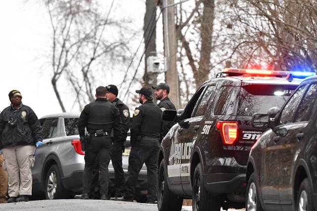 Alton Police Investigate Case Where Deceased Male Is Found In Woods On ...
