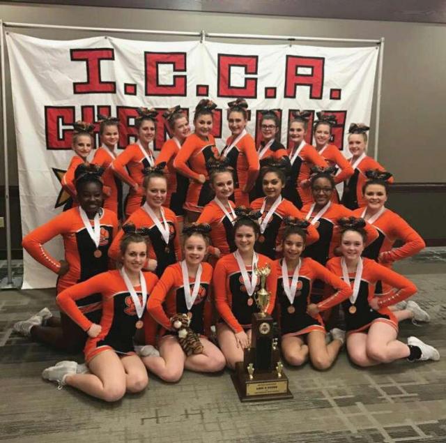 Edwardsville cheerleaders claim ICCA state title for second straight ...