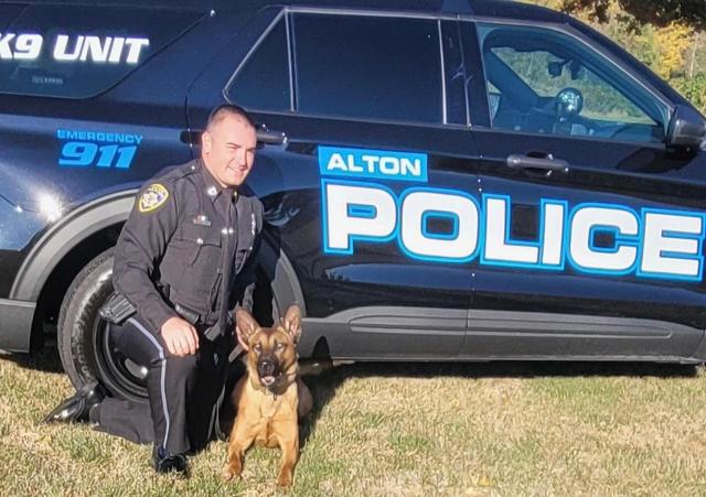 Alton Police Officer Lawson and K9 Riggs Graduate Academy | RiverBender.com