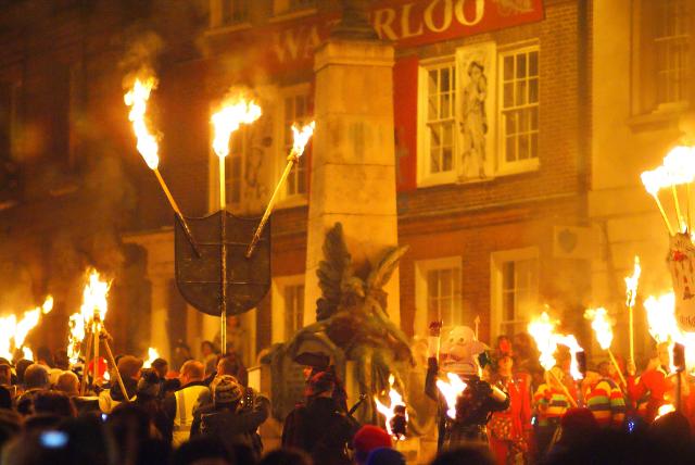 This Day in History on November 5: Guy Fawkes Night Commemorates Failed ...