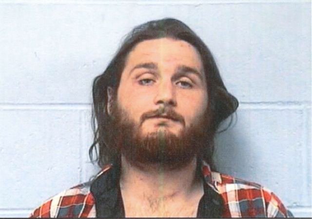 Two charged after man suffers stab wounds in Carlinville | RiverBender.com