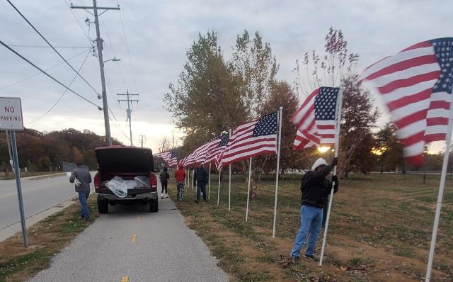 Optimist Club Displays 100 Flags for Veterans Day | RiverBender.com