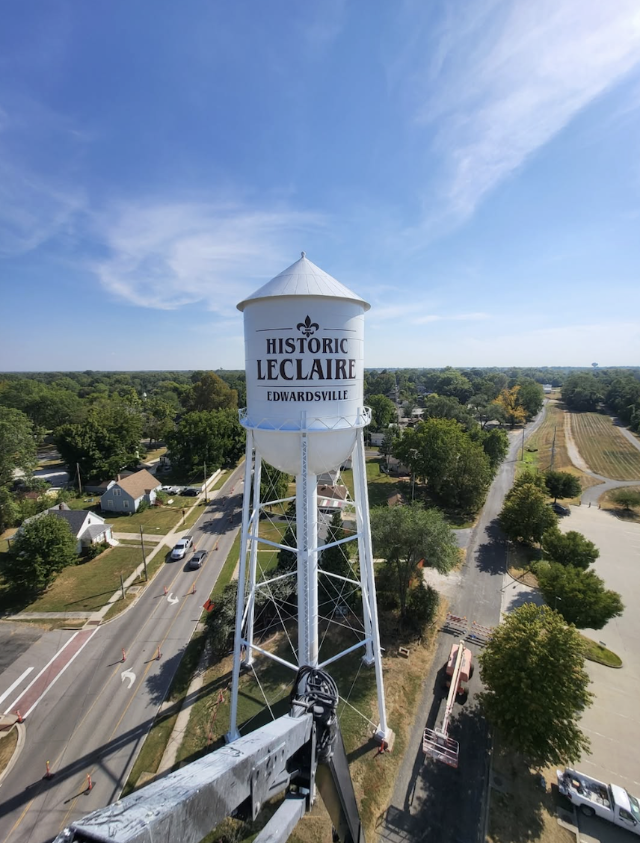 Edwardsville To Unveil Refurbished Leclaire Water Tower | RiverBender.com