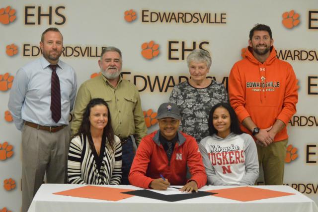 Edwardsville's Travis Anderson signs letter of intent with Nebraska ...