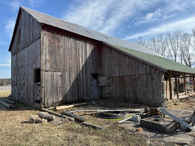 100-Year-Old Barn Restored in Godfrey, Honoring History of the Town and ...