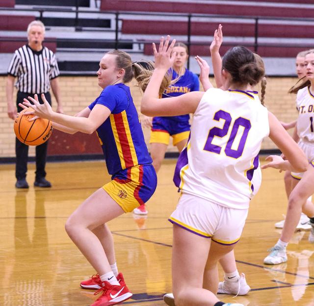 Roxana Sets Up Championship Clash with Marissa after Win | RiverBender.com