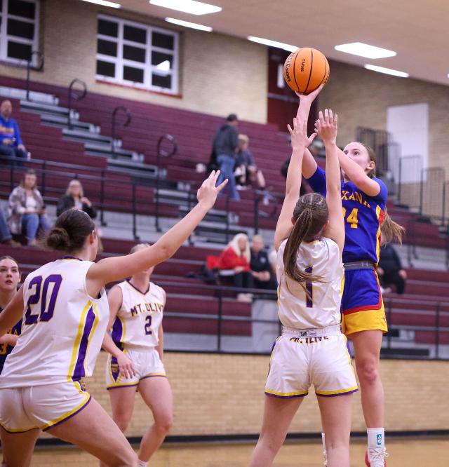 Roxana Sets Up Championship Clash with Marissa after Win | RiverBender.com