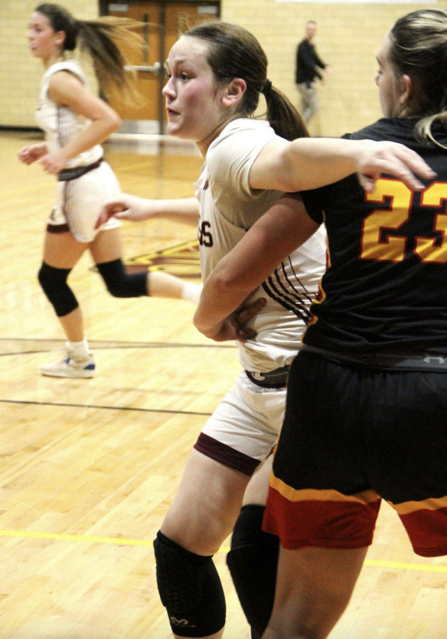 Midwest Members Credit Union Female Athlete Of Month: East Alton-Wood ...