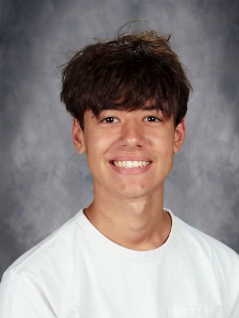 Robert Molina Snags Scholar Recognitions through Edwardsville High School | RiverBender.com