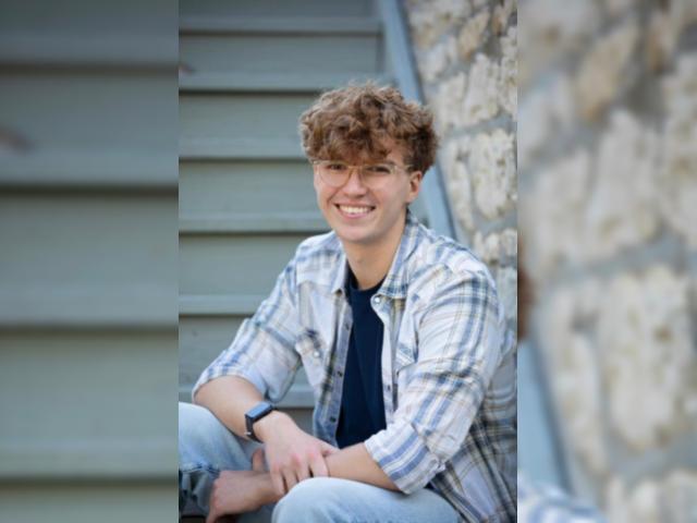 Jayden Snow Excels in Performance, Athletics, Academics at Alton High ...