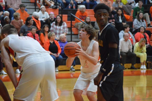 Marinko scores 42 as Edwardsville holds off Soldan in home opener ...