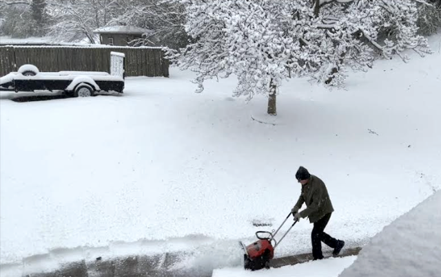 Submit Your Snow Photos To Riverbender.com: Area Tries To Dig Out From ...