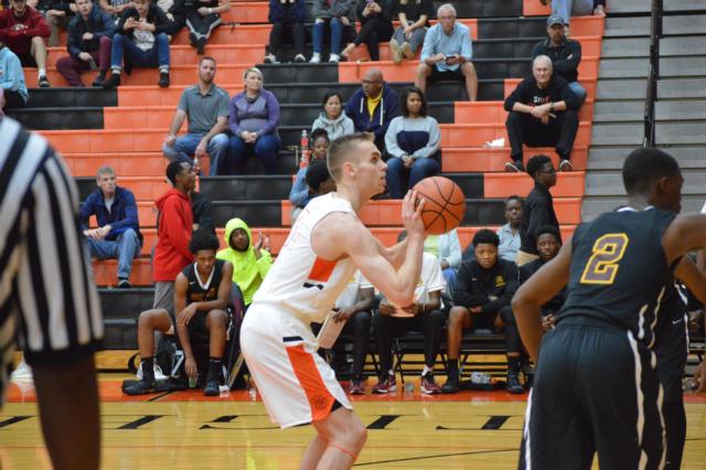 SWC @ the E starts with Redbirds-Warriors live on Riverbender.com at 3 ...