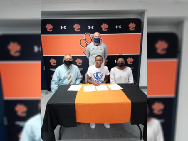 Brandon Battle Signs With EIU For Track, Is iCAN Male Athlete Of The ...