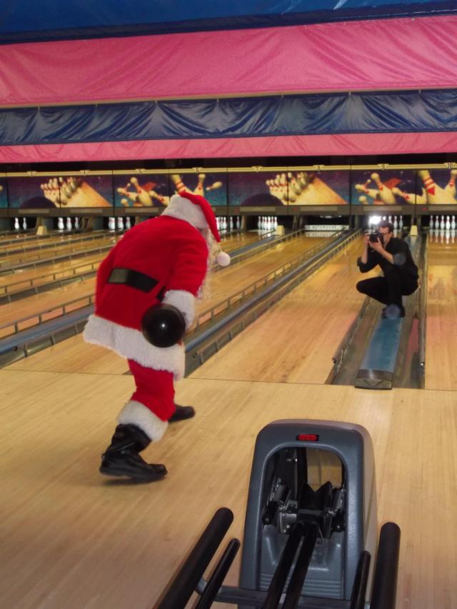Bowling with Santa | RiverBender.com