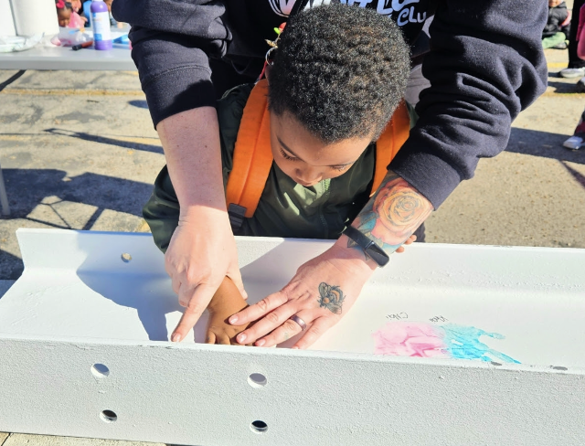 Whiteside Elementary School Students In Belleville Add Their Painted ...