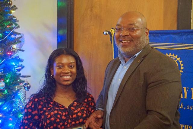 Paige Bradley/Isabella Hall Honored As Rotary Club Of Alton-Godfrey ...