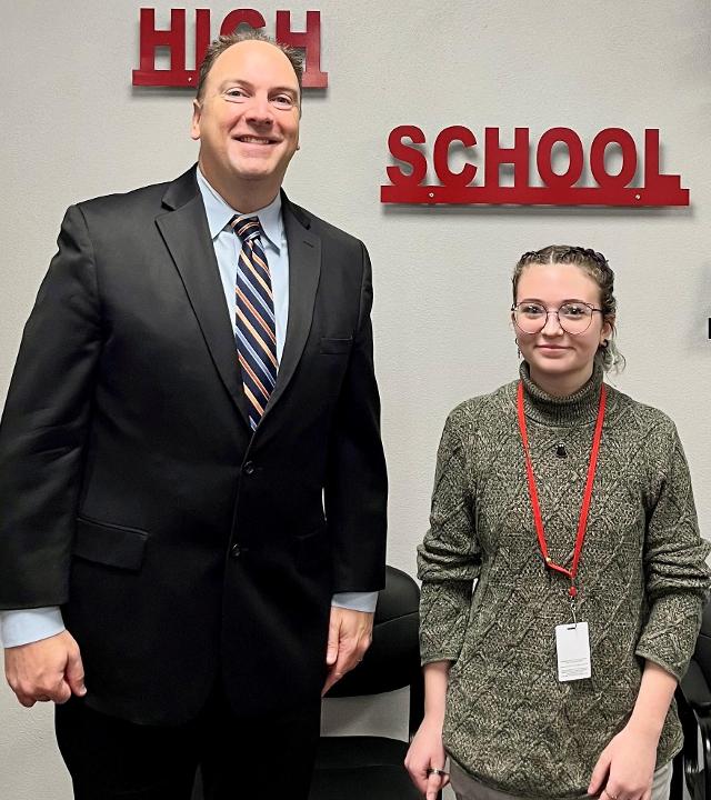 Khalilia Spitz Is Art Fahrner-Edward Jones Alton High School Remarkable ...