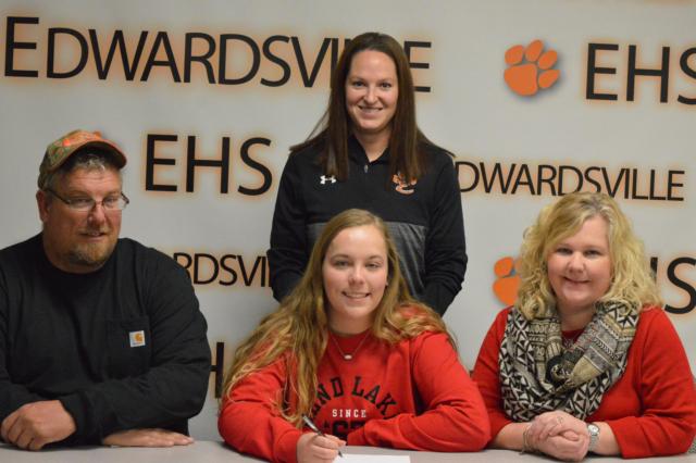 Edwardsville's Van Patten signs with Rend Lake golf program ...