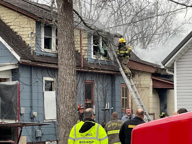 Jerseyville House Fire Prompts Emergency Response | RiverBender.com