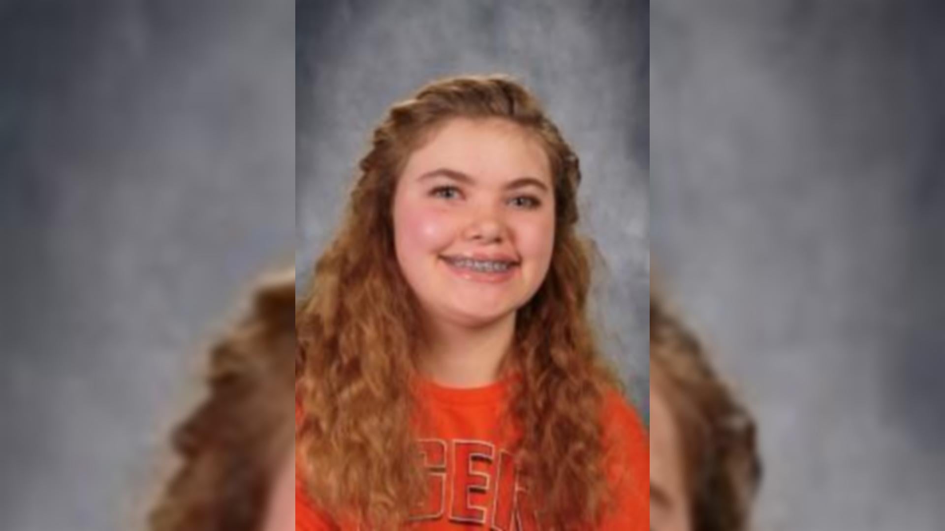 Kate Hayman Gives Back at Edwardsville High School | RiverBender.com