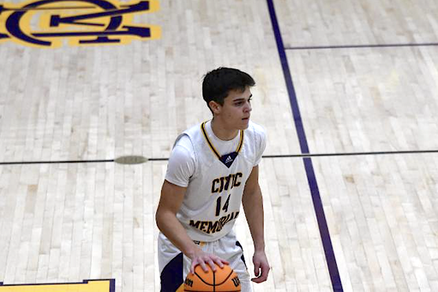 Grady Farrell's Buzzer Beater Secures CM Boys Win | RiverBender.com