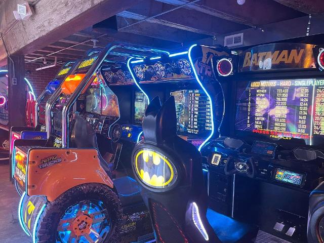 “Game Over” Arcade, Bar/Restaurant Now Open In Alton | EdGlenToday.com