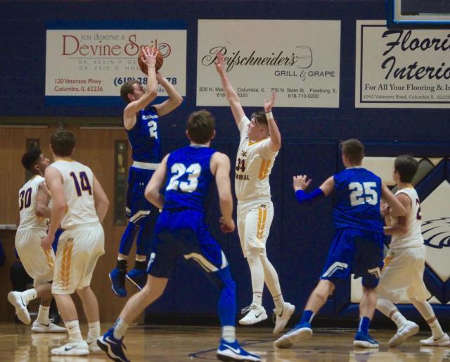 Marquette jumps on Civic Memorial early and often to win the Columbia ...