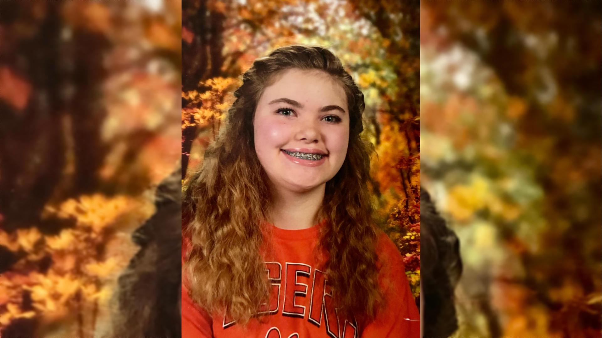 Kate Hayman Gives Back at Edwardsville High School | RiverBender.com