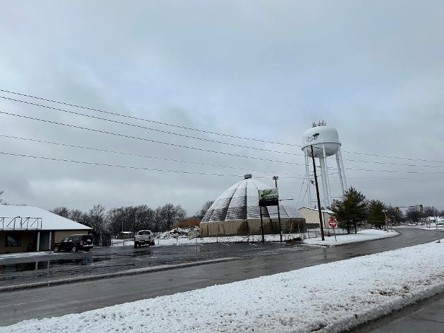 Alton Is Hit With Light Snowfall Overnight, Wood River Streets Clear ...