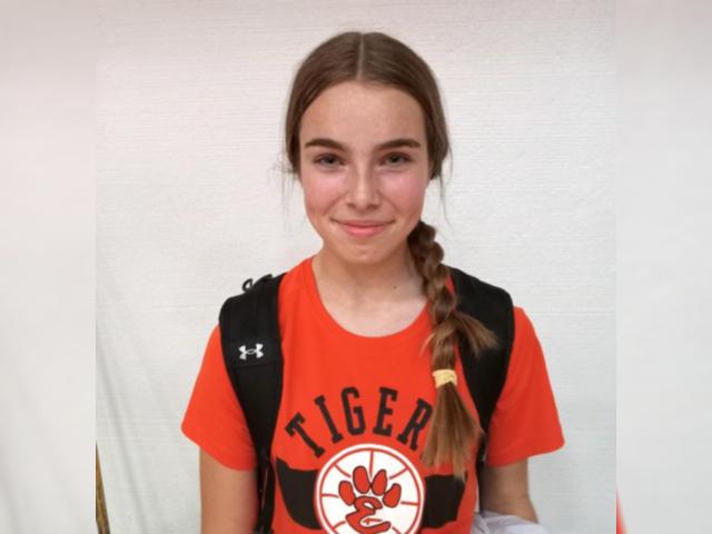 Blakely Hockett Emerges As Key For Edwardsville Basketball Girls, Is An ...