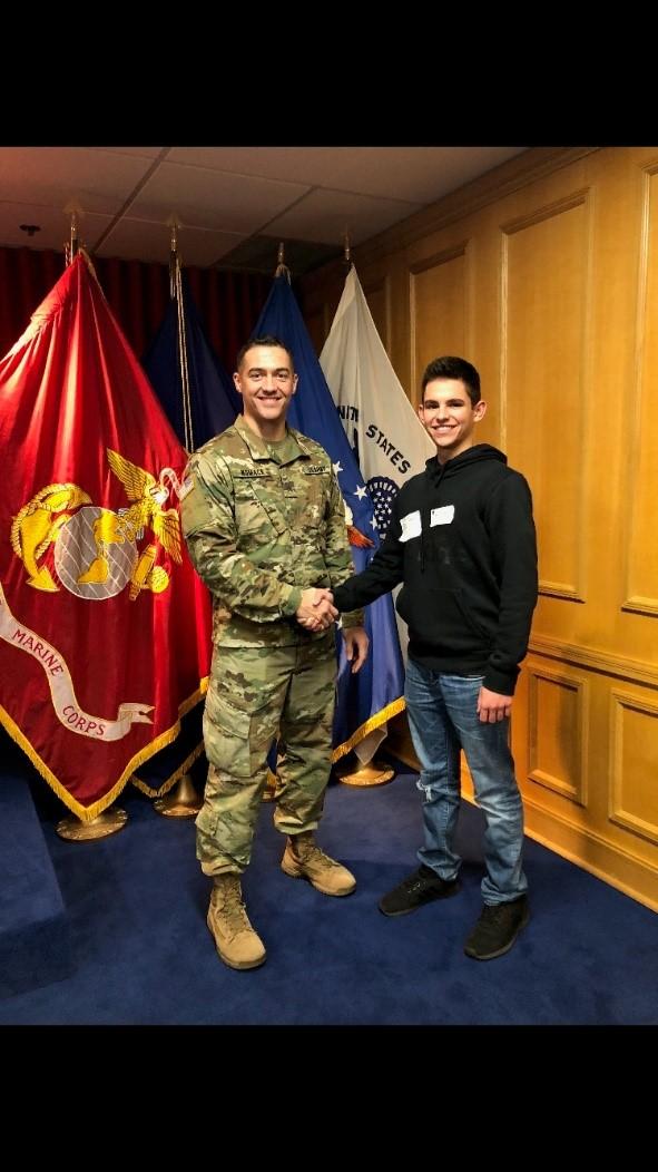 Collinsville's Juenger enlists in Illinois National Guard | RiverBender.com