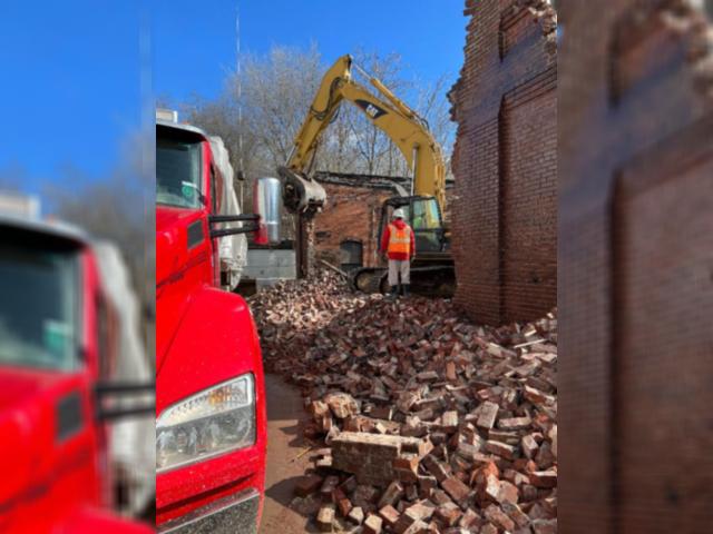 Former Towata Studio/Warehouse Building Demolished | RiverBender.com