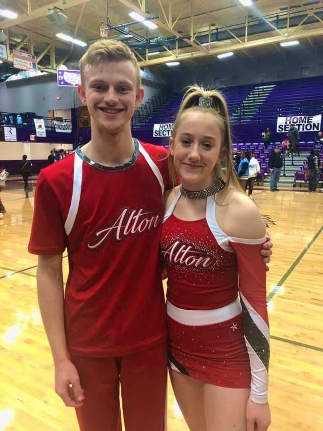 Alton Cheer Squad Shines in SWC Meet | EdGlenToday.com