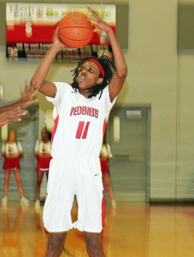 Alton forward Donovan Clay provides positive energy for Redbirds ...