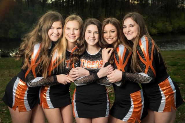 Tigers cheerleaders conclude remarkable careers | EdGlenToday.com