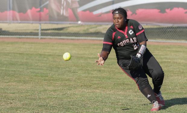 SIUE Softball sweeps Eastern Kentucky | RiverBender.com