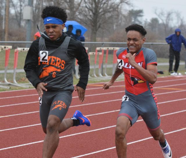 Alton's boys test talent at Southwestern Illinois Relays Meet ...