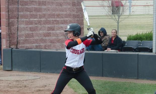 SIUE softball women has 10-game winning streak snapped | RiverBender.com