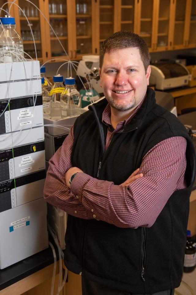 SIUE’s Dr. Kevin Tucker Receives Hoppe Research Professor Award ...