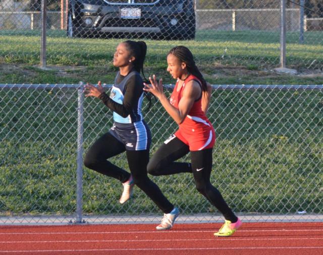 Alton Track and Field Girls Place Fifth in O'Fallon Relays ...