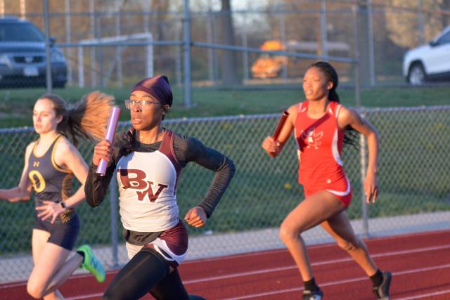 Alton Track and Field Girls Place Fifth in O'Fallon Relays ...