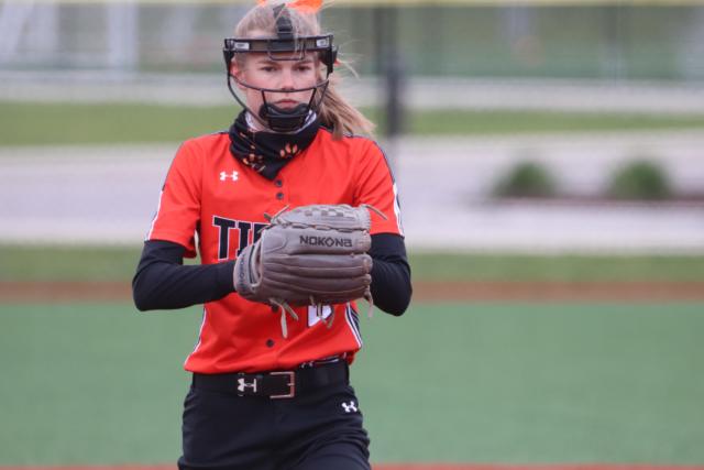 Ryleigh Owens Strikes Out Four, Hurls No-Hitter As Edwardsville ...