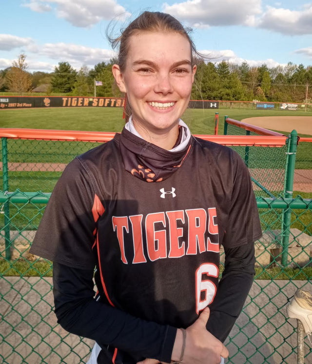 Softball Pitcher Ryleigh Owens Is iCAN Clinic Female Athlete of Month ...